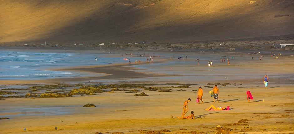 Playa de Famara | Hola Islas Canarias